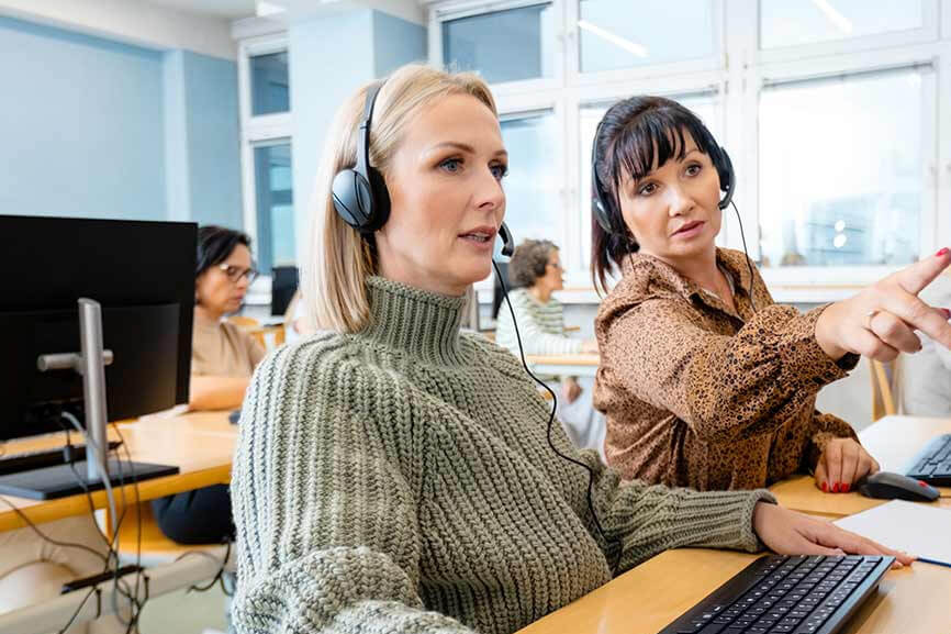 UC Headsets VS MS Headsets: What's the Difference? | Headset Store